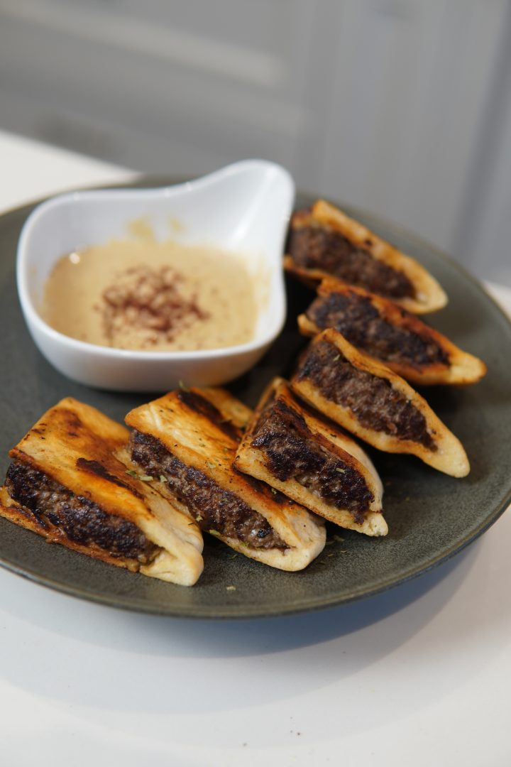 Arayes (Lebanese Meat Stuffed Pita) - Kwokspots